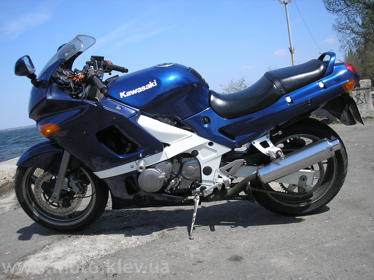 Мотоцикл - Kawasaki ZZR 400 - 3400 USD - Продана мототехніка (Архів розділу - продажа ...