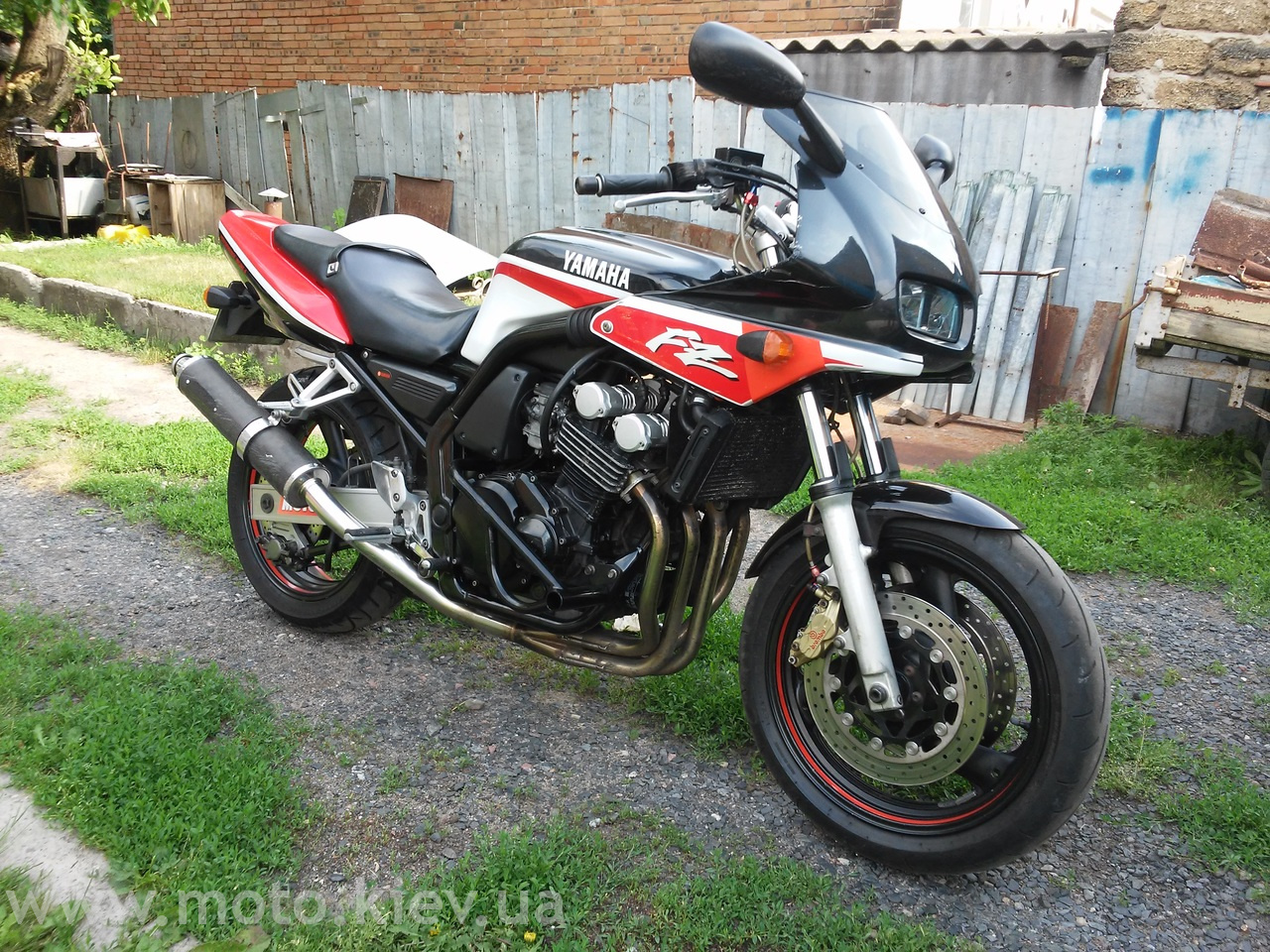 Мотоцикл - Yamaha FZ 400 - 2000 USD - Продана мототехніка (Архів ...