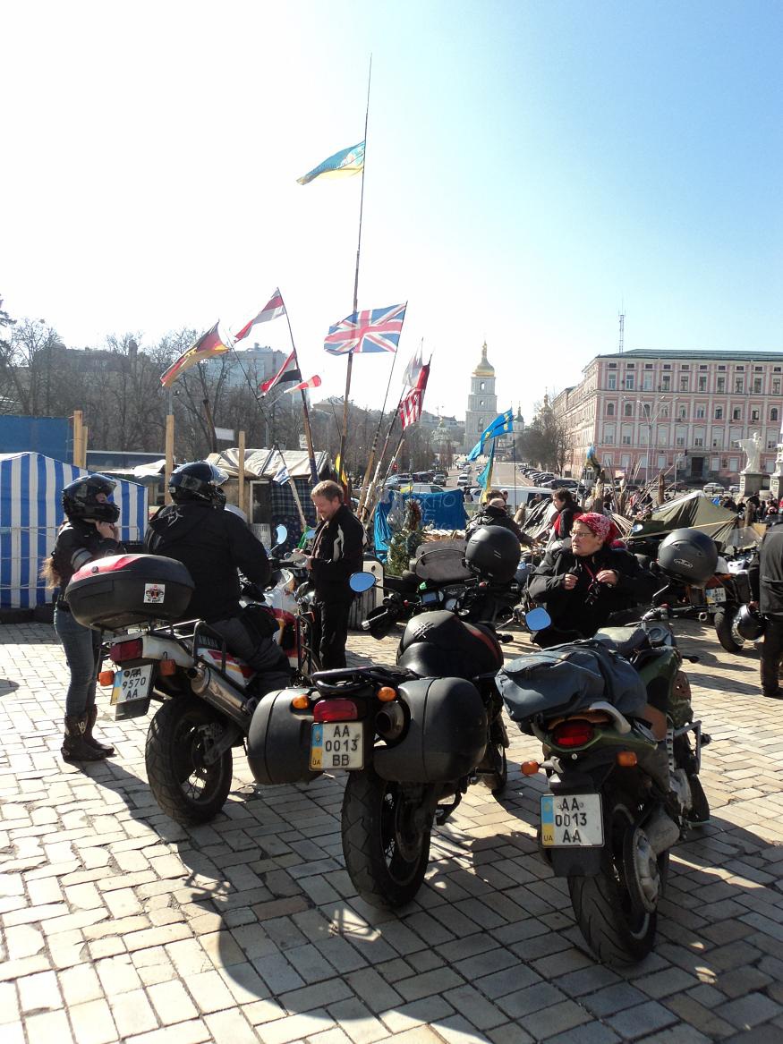 Pics of your bike by places of worship (Churches, Temples, Synagogue ...
